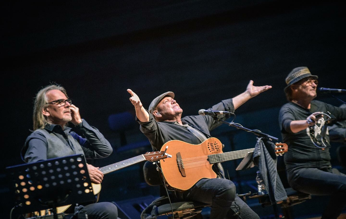 ГРУПАТА „ГАЛИЈА“ ГО ИСПЕА СВОЈОТ НАЈГОЛЕМ ХИТ НА МАКЕДОНСКИ, НА ...